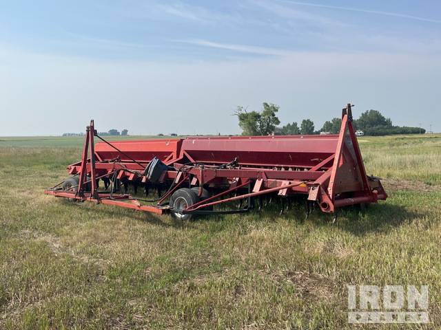 Case IH 7200 28 ft Hoe Seed Drill | Ritchie Bros. Auctioneers
