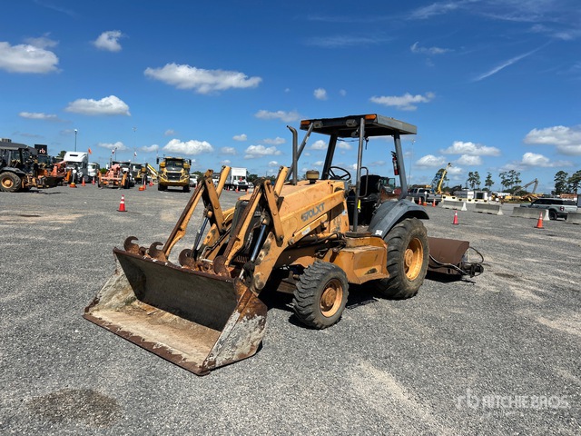 2000 Case 570 XLT 4x4 Landscape Loader | Ritchie Bros. Auctioneers