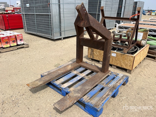 42 in 3 Point Pallet Forks | Ritchie Bros. Auctioneers