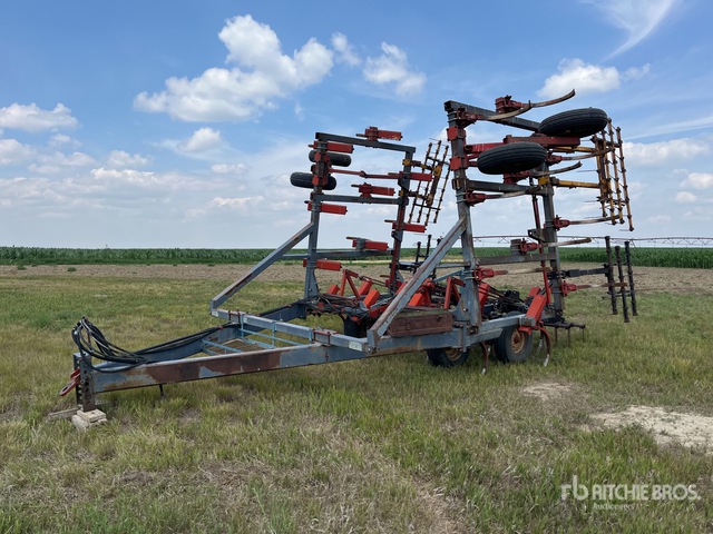 Friggstad 30 ft Chisel Plow | Ritchie Bros. Auctioneers