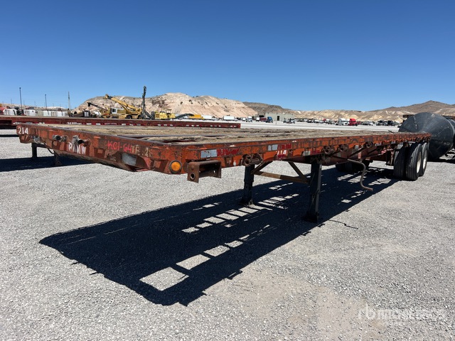 1980 Hobbs 40 ft T/A Flatbed Trailer | Ritchie Bros. Auctioneers