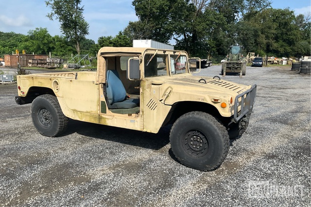 2010 AM General M1097A2 HMMWV 2 Door Soft Top w/Truck Body in ...