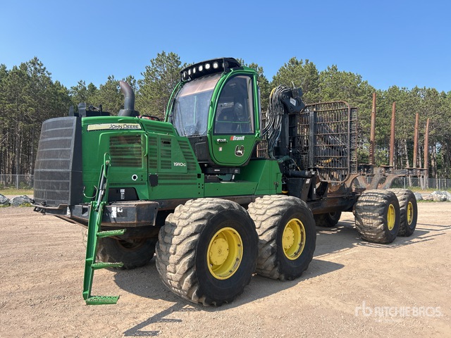 2018 John Deere 1910G 8x8 Log Forwarder | Ritchie Bros. Auctioneers