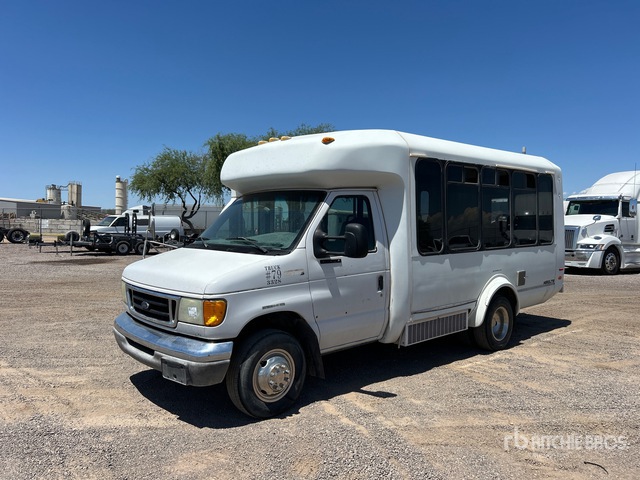 2003 Ford E-350 4x2 12-Seat Mini Bus | Ritchie Bros. Auctioneers