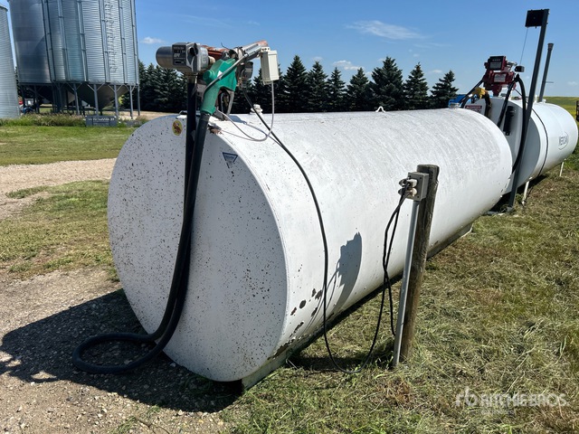 1000 gal Steel Diesel Fuel Tank | Ritchie Bros. Auctioneers