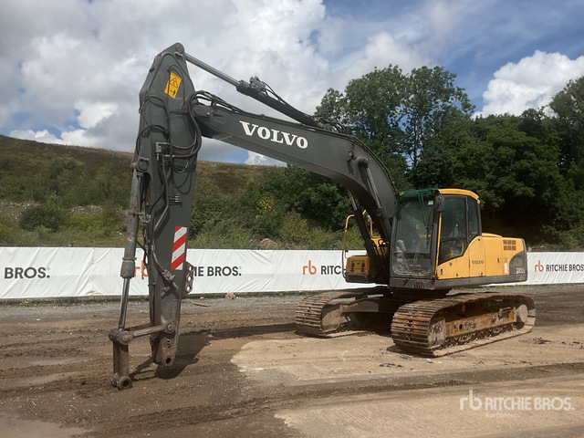 Volvo EC210 Cl Tracked Excavator | Ritchie Bros. Auctioneers