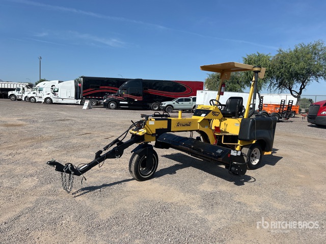 2002 Terramite TSS38 Self-Propelled Broom | Ritchie Bros. Auctioneers