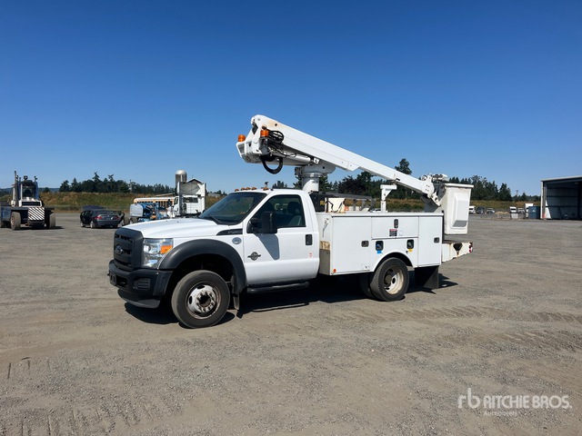 Altec AT235 35 ft on 2013 Ford F-450 XL 4x2 Camion nacelle | Ritchie ...