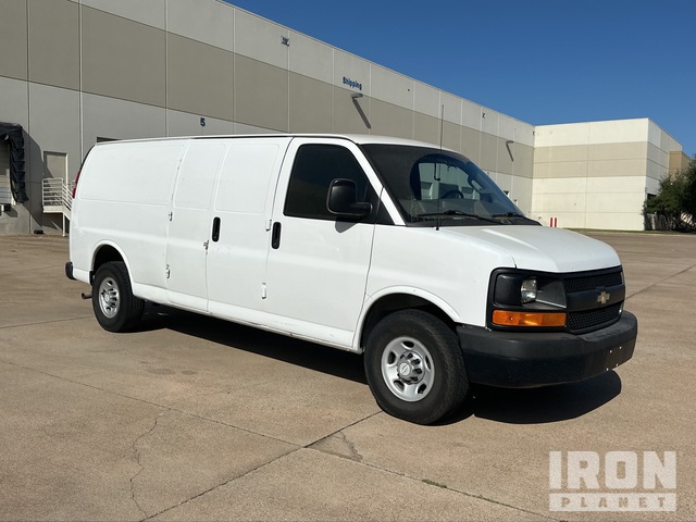 2016 Chevrolet Express 2500 Cargo Van in Dallas, Texas, United States ...
