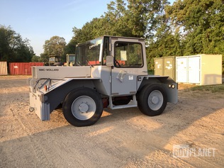 Surplus 2006 NMC-Wollard 200MB4V2 Aircraft Pushback Tractor in Hooks ...