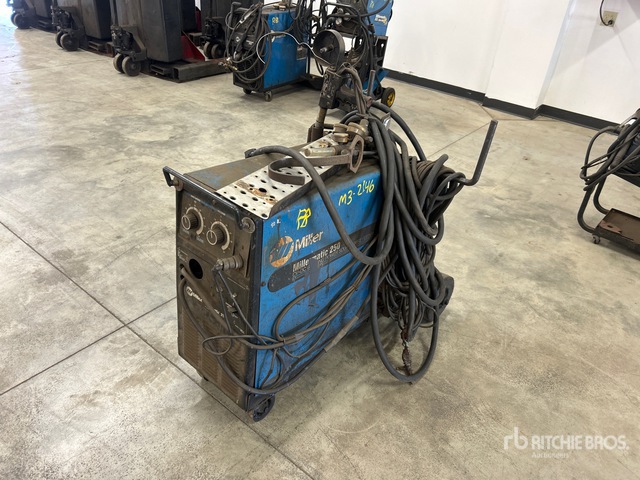 1998 Miller Millermatic 250 200 A Mobile MIG Electric Welder | Ritchie ...