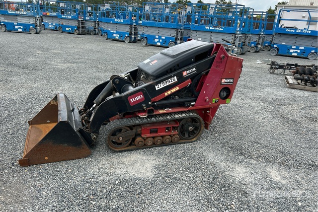 2019 Toro TX427 Mini Compact Track Loader | Ritchie Bros. Auctioneers