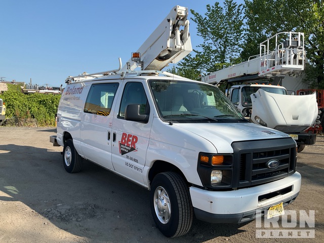 Altec AT200AV 30 ft on 2012 Ford E-350 XL 4x2 Bucket Truck in ...