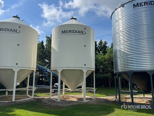 Meridian M1412 +/- 60 ton Smooth Wall Hopper Grain Bin | Ritchie Bros ...