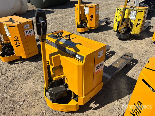 1993 Yale MPB040ACN24C2748 4000 lb Electric Transpalette | Ritchie Bros. Auctioneers