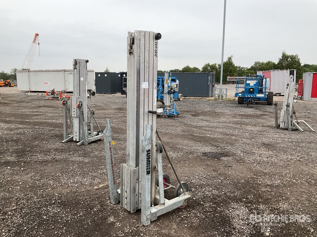 Sumner 2124 Material Hoist | Ritchie Bros. Auctioneers