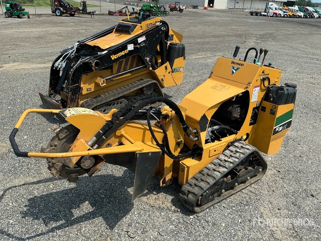 2016 Vermeer SC30TX Tracked Stump Grinder | Ritchie Bros. Auctioneers