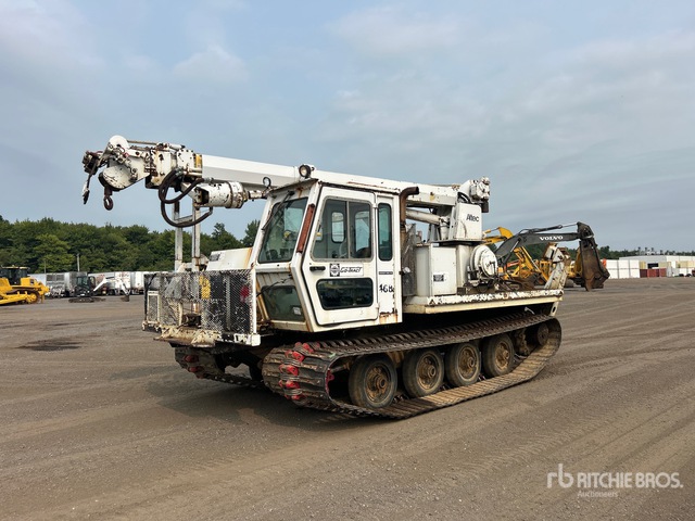1998 Bombardier Go-Tract GT-2000HY WT Crawler Carrier Digger Derrick w ...