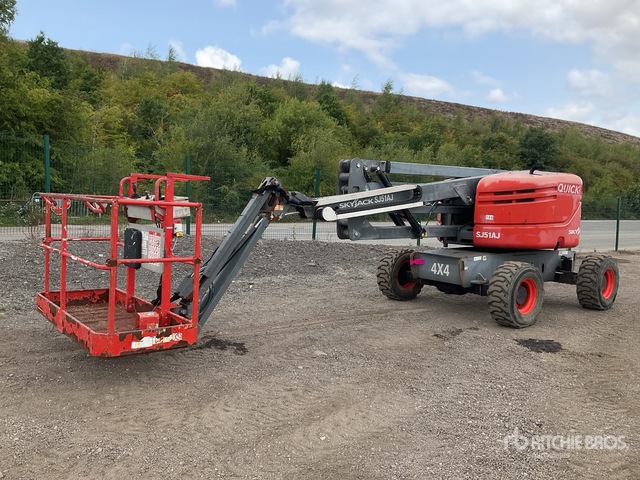 2015 Skyjack SJ51AJ 4WD Diesel Articulating Boom Lift | Ritchie Bros ...