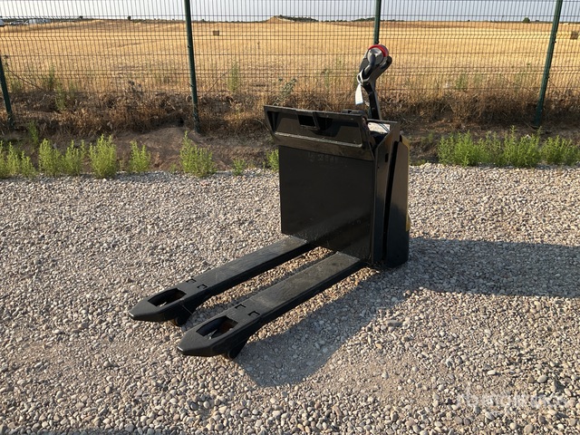 2020 Yale MP16 Electric Pallet Jack | Ritchie Bros. Auctioneers
