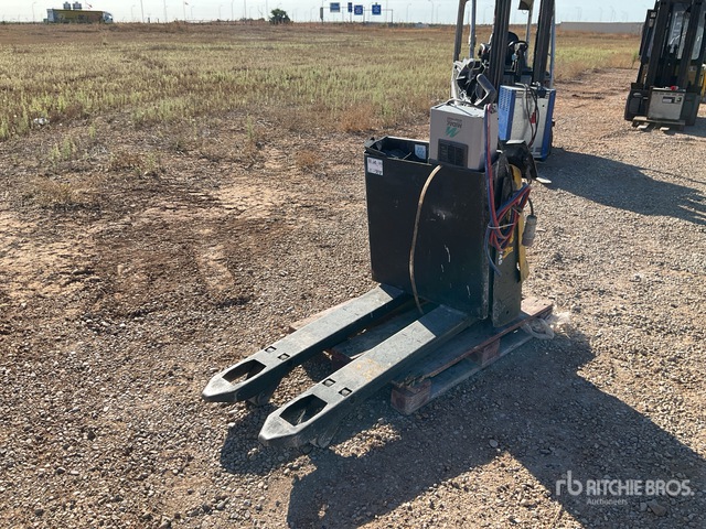2019 Yale MP16 Electric Pallet Jack (Inoperable) | Ritchie Bros ...