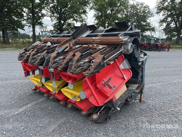 2021 Ziegler Corn Champion 8 Row Corn Combine Header | Ritchie Bros ...