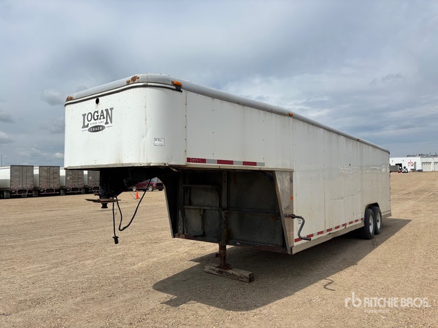 2008 Logan 24 ft T/A Gooseneck Enclosed Trailer | Ritchie Bros. Auctioneers