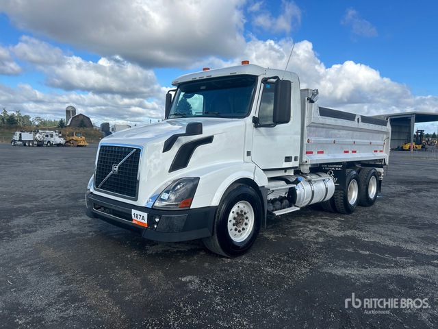 2014 Volvo VNL 6x4 T/A Dump Truck | Ritchie Bros. Auctioneers