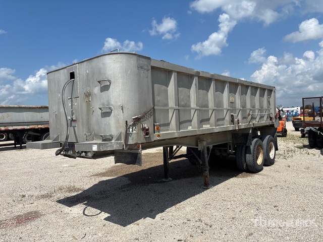 1973 East Genesis 24 ft T/A Tipping Trailer | Ritchie Bros. Auctioneers