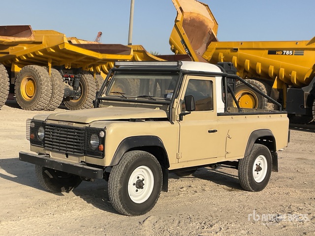 Land Rover Defender 110 4x4 Ute | Ritchie Bros. Auctioneers