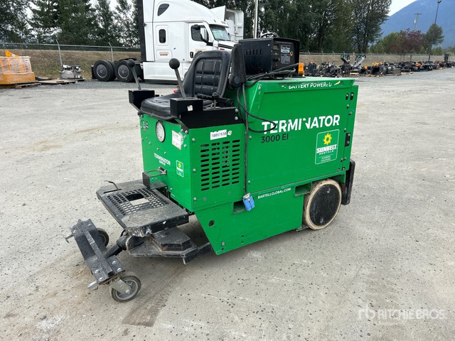 2018 Bartell T3000EI Electric Ride-On Floor Scraper | Ritchie Bros. Auctioneers