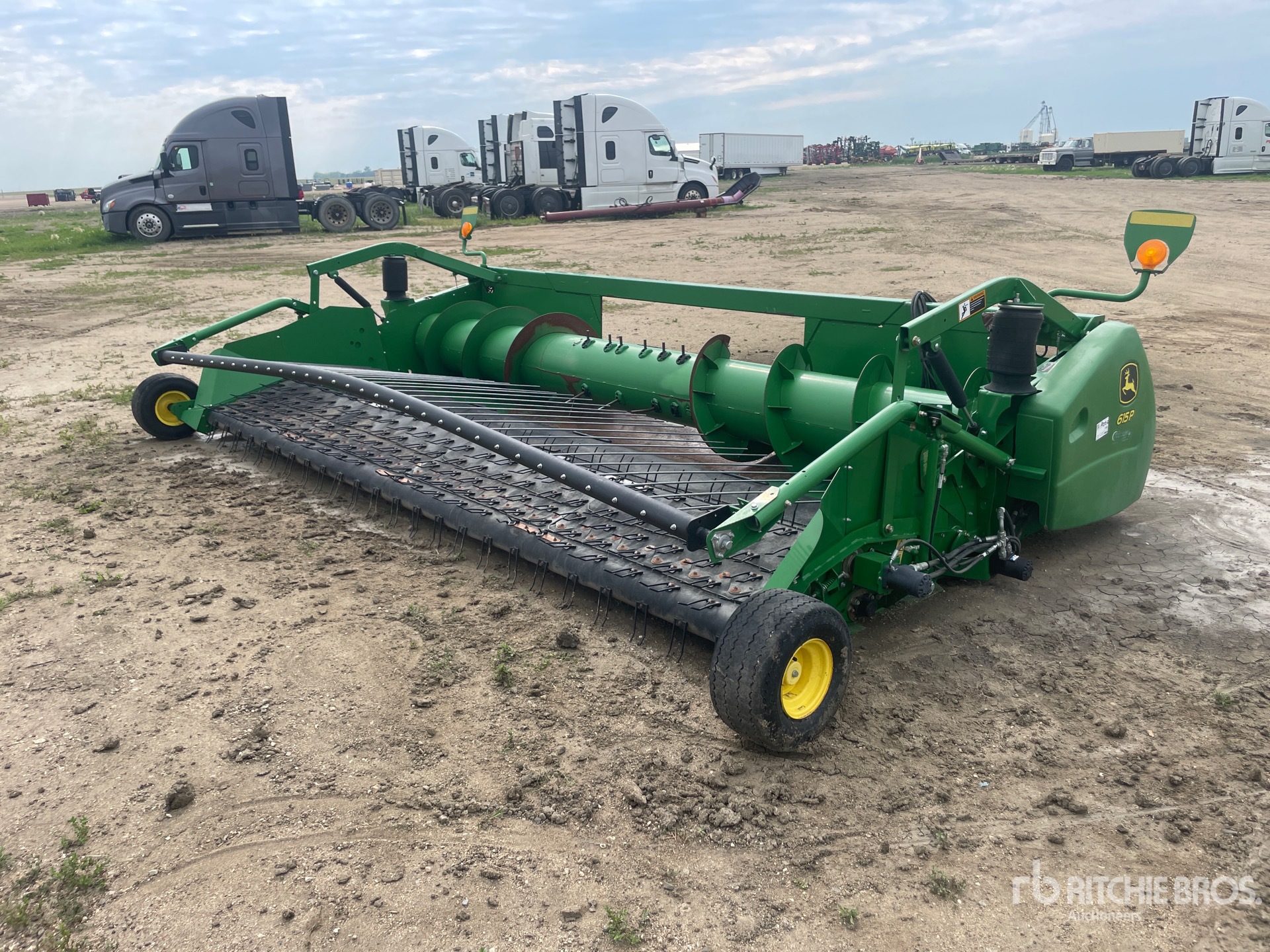 2015 John Deere 615P 15 ft Combine Pickup Header | Ritchie Bros ...
