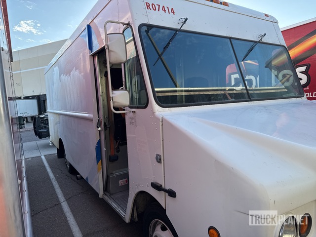2003 Freightliner MT35 Step Van in Phoenix, Arizona, United States ...