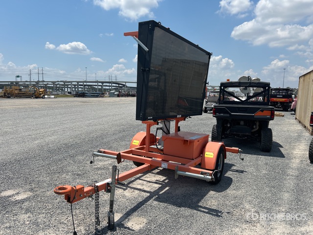 2017 Wanco WVTM-B Solar Message Board | Ritchie Bros. Auctioneers