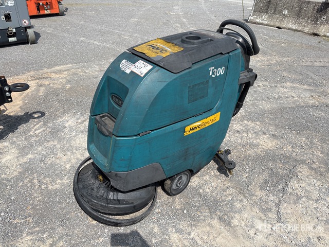 2022 Tennant T300 Walk-Behind Electric Floor Scrubber | Ritchie Bros ...