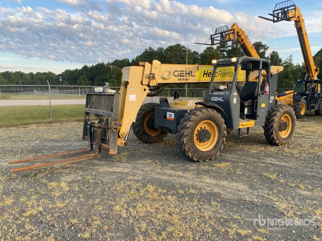 2015 Gehl RS8-42 Telehandler | Ritchie Bros. Auctioneers