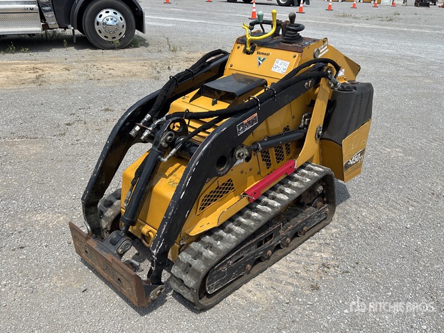 2017 Vermeer S450TX Mini Compact Track Loader | Ritchie Bros. Auctioneers