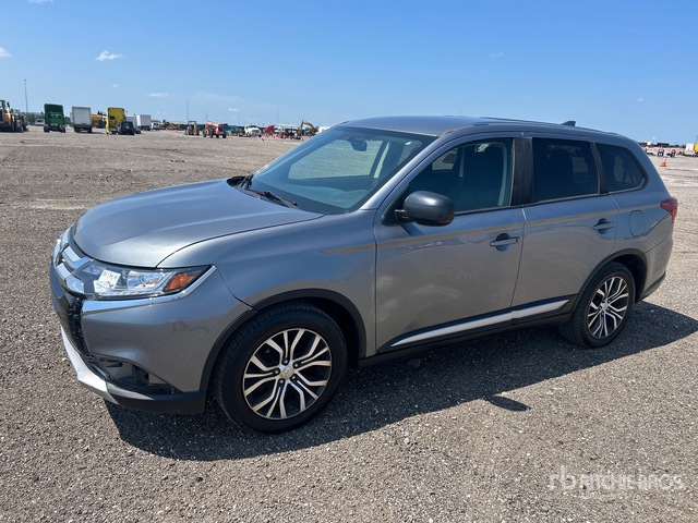 2017 Mitsubishi Outlander 2WD SUV | Ritchie Bros. Auctioneers