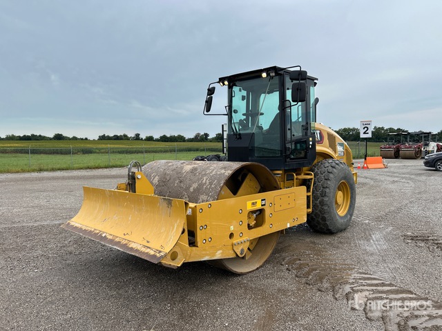 2022 Cat CS56B Smooth Drum Compactor | Ritchie Bros. Auctioneers