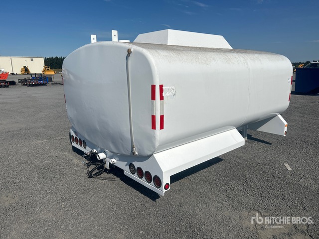 2500 Gallon Water Truck Carrosserie | Ritchie Bros. Auctioneers