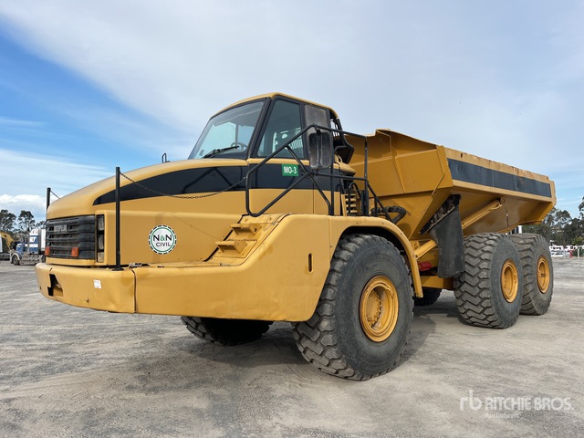 2004 Cat 740 Articulated Dump Truck | Ritchie Bros. Auctioneers