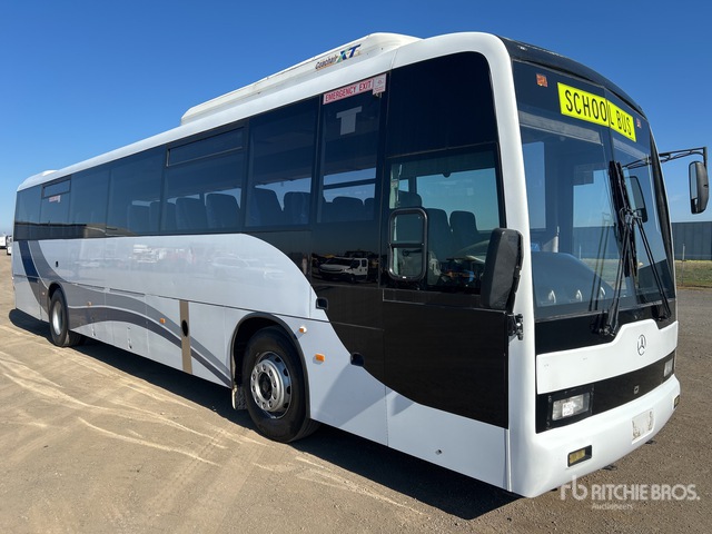 2006 Mercedes-Benz OH1830 4x2 57-Seat School Bus | Ritchie Bros ...