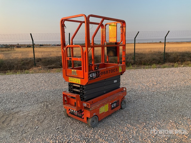 2016 Dingli JCPT0607DCS Scissor Lift | Ritchie Bros. Auctioneers