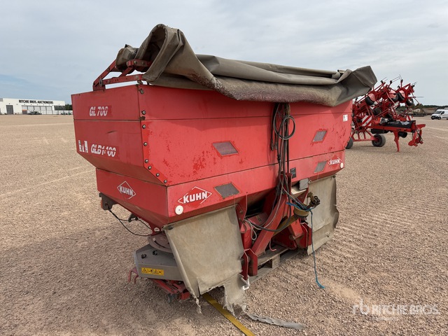 Kuhn Axera 3-Point Epandeur A Engrais Fertilizer Spreader | Ritchie ...
