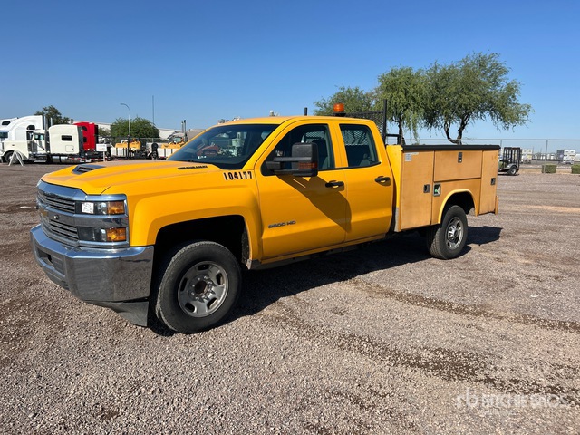 2017 Chevrolet Silverado 2500 HD 4x2 Extended Cab Utility Truck ...