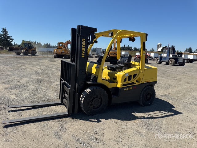 2015 Hyster H80 FT 8000 lb Pneumatic Tire Forklift | Ritchie Bros ...