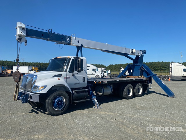 2007 Altec AC18-70R-HL 18 ton Straight Boom on 2007 International 7400 ...