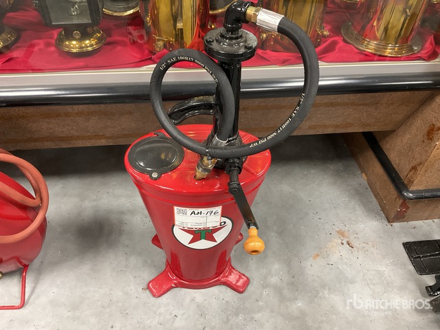Texaco Antique Fuel & Oil Dispenser | Ritchie Bros. Auctioneers