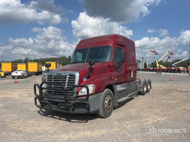 2017 Freightliner Cascadia 125 6x4 Sleeper Prime Mover | Ritchie Bros ...