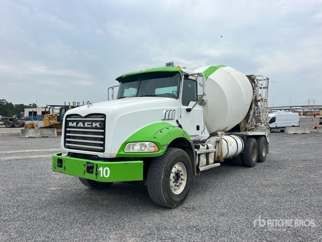 2016 Mack GU813 6x4 Mixer Truck | Ritchie Bros. Auctioneers